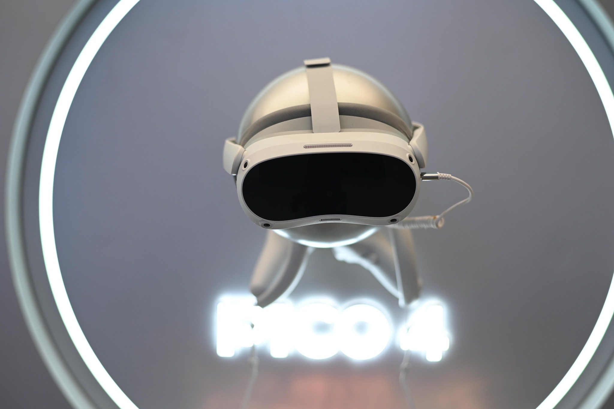 How to Cast to a Screen with PICO